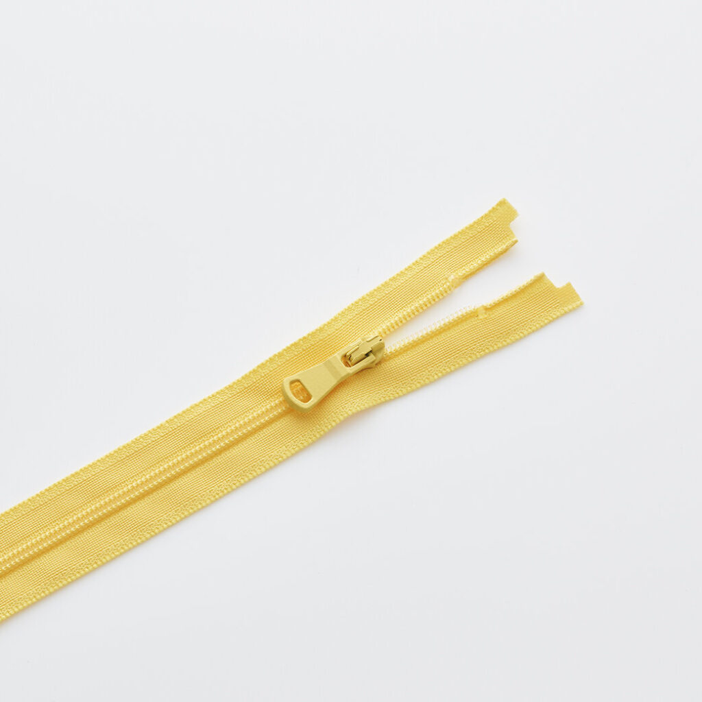 Zipper with Puckering Resistant Tape - YKK Việt Nam